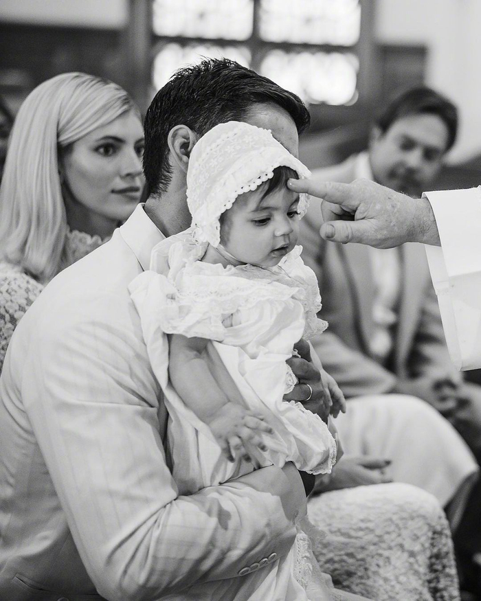 超模德文·温莎 (Devon Windsor)和丈夫 Johnny Dex……__财经头条