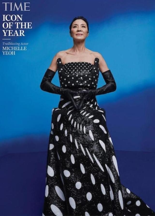 杨紫琼首夺金球奖影后，曾嫁豪门离婚返影坛，拒大17岁男友求婚