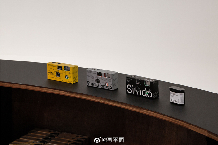 Studio Simdo是一家黑白摄影工作室