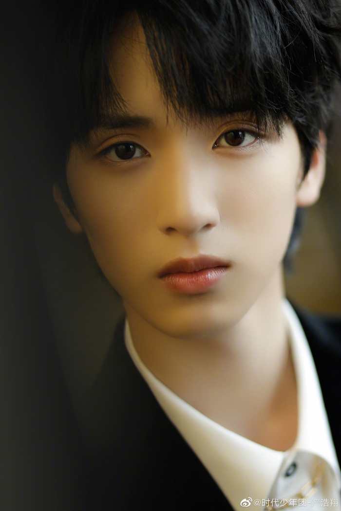 时代少年团严浩翔今天16岁生日，粉丝的祝福也太浪漫了