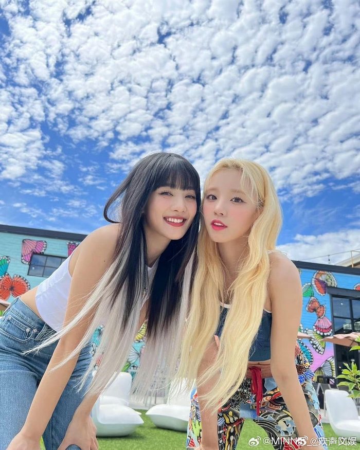 Minnie发微博奔跑吧coming soon 意思是奔跑吧正在来……
