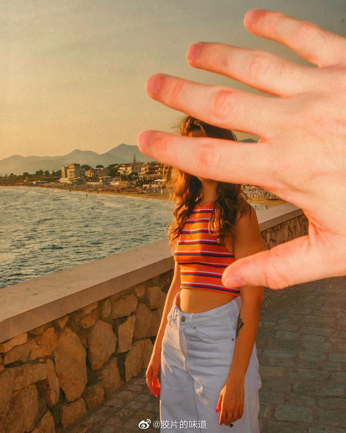 意大利摄影师 Laura Perrucci 的人像作品。（ins：ellegramm）