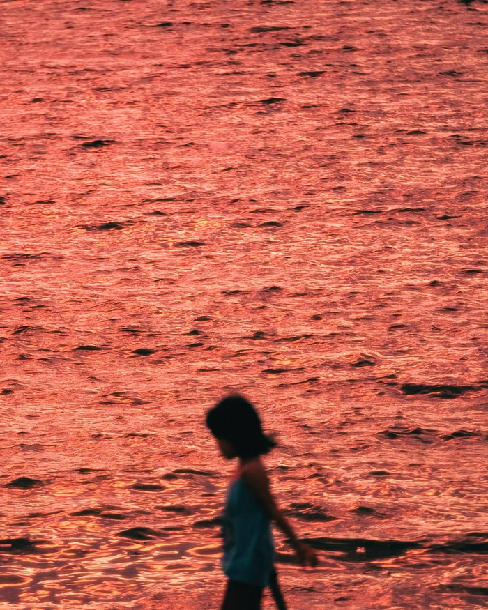 光与影的街头 | Jilson Tiu镜头里的马尼拉__财经头条__新浪财经