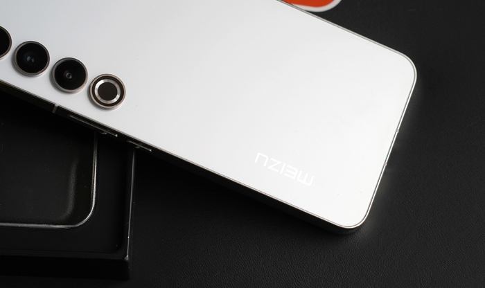 我的魅族20pro曙光银实拍……