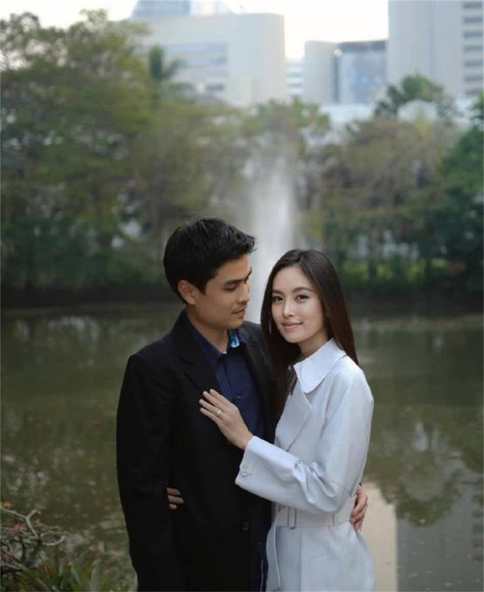 泰国第一变性美人Poyd订婚，准新郎出身名门世家，两人相识20多年