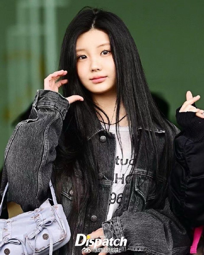 HYBE新女团出发巴黎时装周，这个颜值你觉得怎么样呢？__财经头条