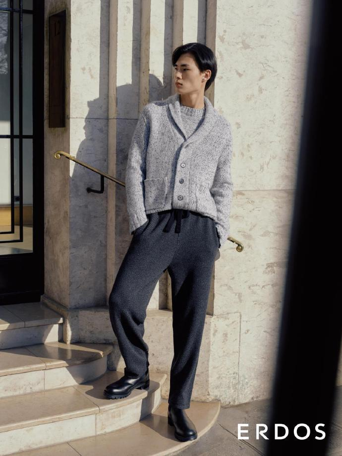 刘雯演绎的ERDOS 2024秋冬女装