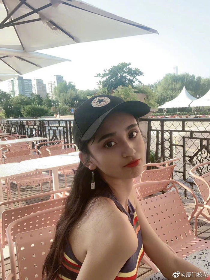 她叫古丽热-Gulira 中央戏剧学院20届新生，身高172cm