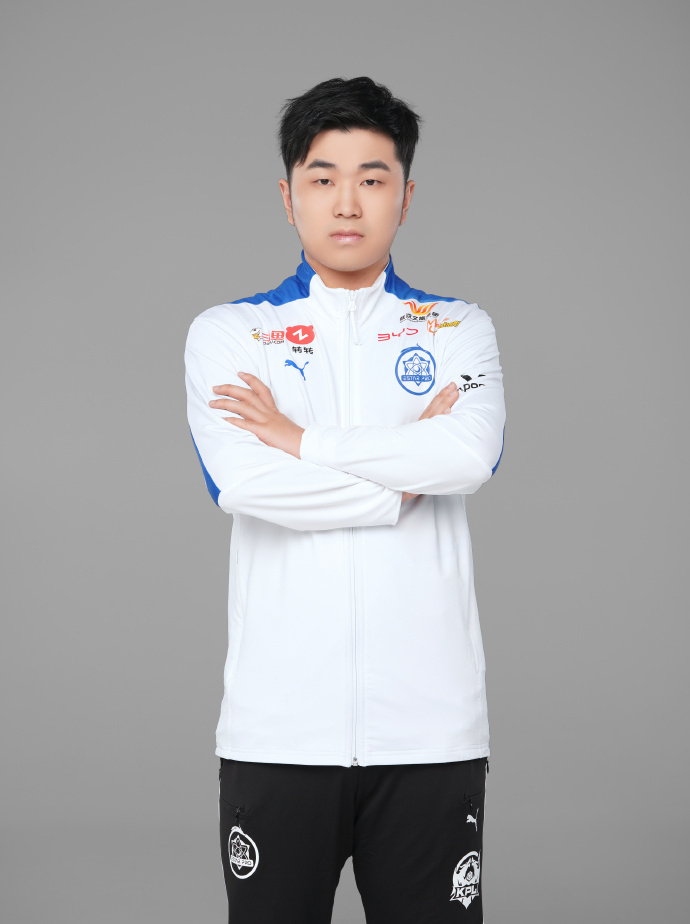 2023KPL夏季定妆照——武汉eStarPro（AK教练&无铭）