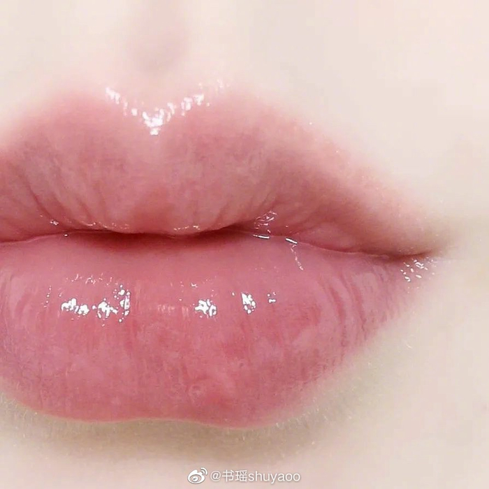 HERA水润唇釉422 号试色分享 Jennie同款唇釉！