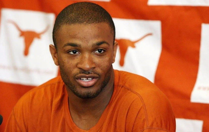 3320万！生涯第一高薪，流浪15年，这位37岁老兵，终于征服NBA