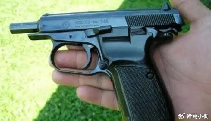 集百家之所长，捷克造CZ83手枪风靡多国，还能完美适配2种子弹