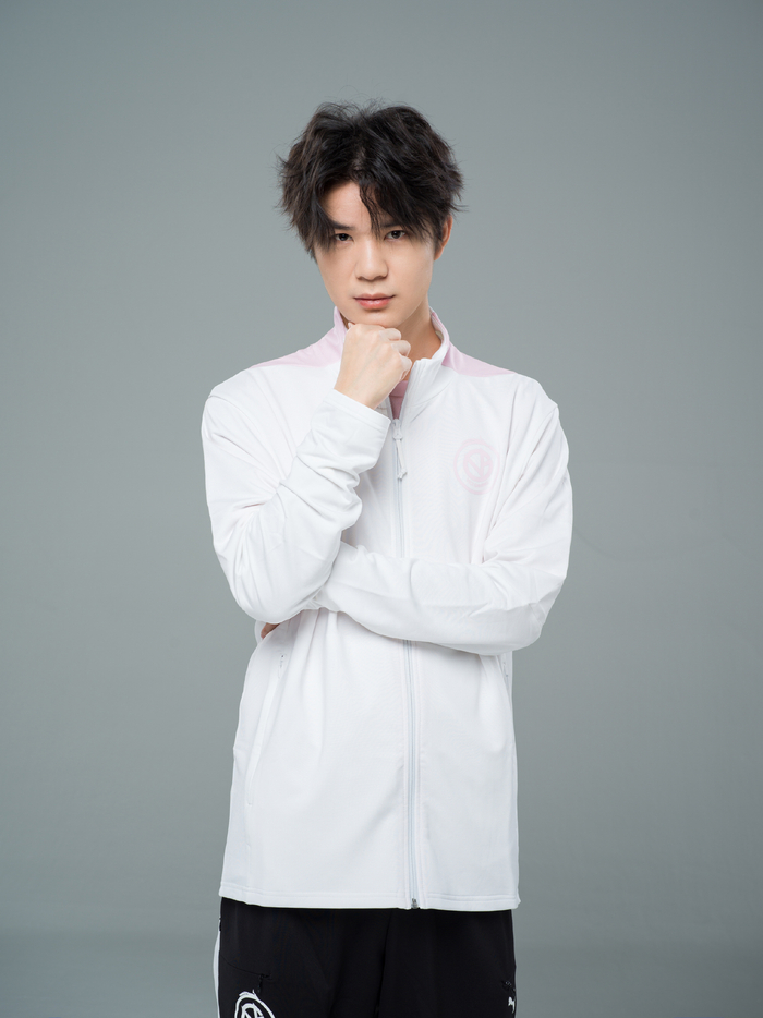 厦门VG定妆照来啦～ “无畏无惧，敢战敢为”夏季赛加油