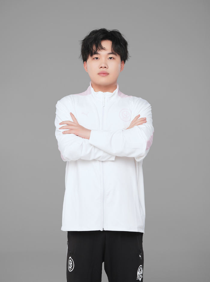 厦门VG定妆照来啦～ “无畏无惧，敢战敢为”夏季赛加油