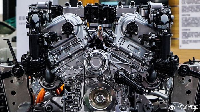 长城V6技术与BBA不同，卖33万的坦克330，买发动机送车？__财经头条__新浪财经