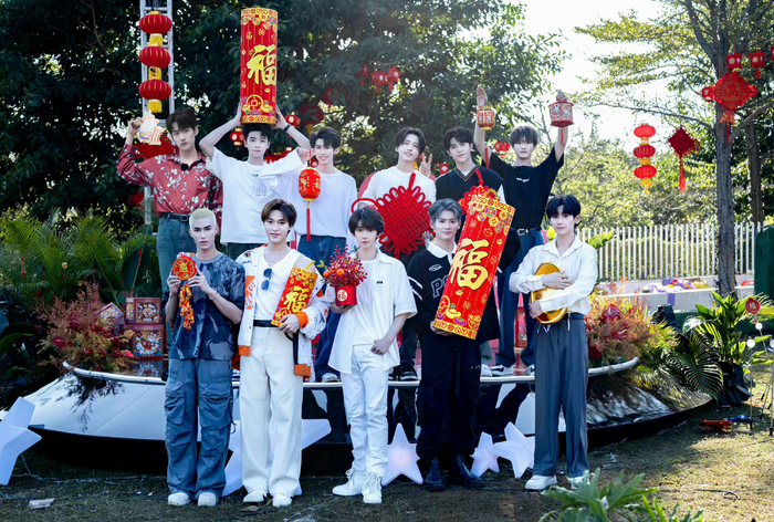 into1最后一次合体封面 刘宇 赞多 力丸 米卡 高卿尘 林墨 伯远……