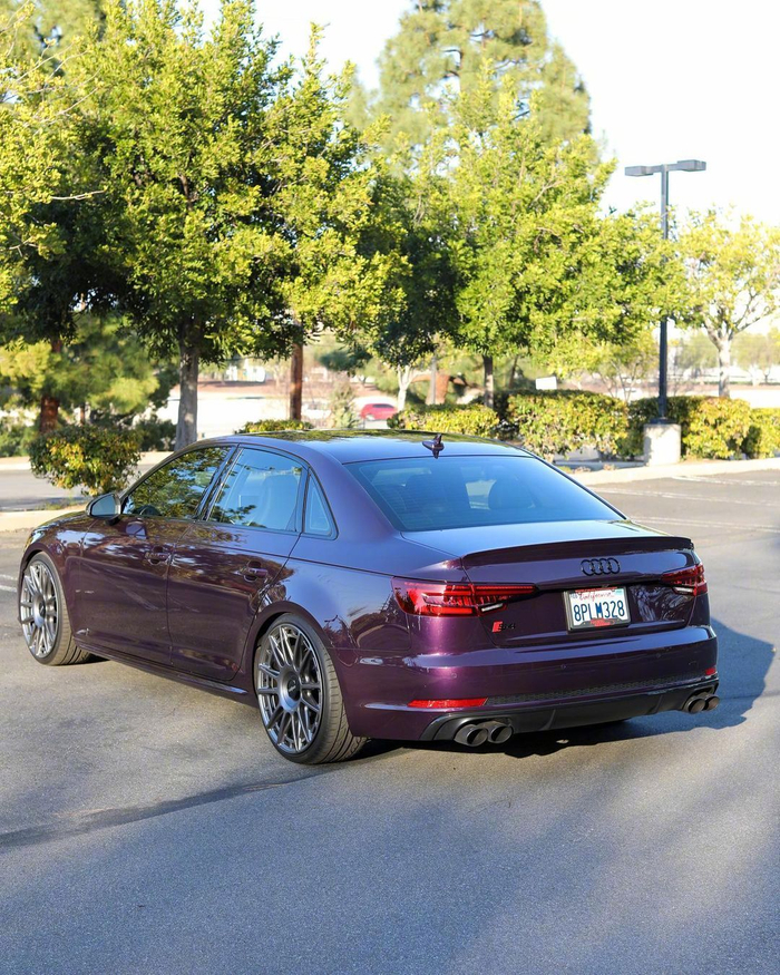 奥迪Audi S4 Exclusive Merlin Purple