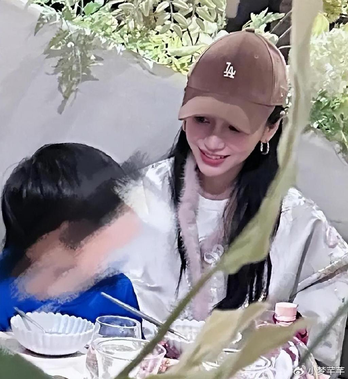 Angelababy社交账号全部解封！张嘉倪仍被禁言，原因曝光|张嘉倪|马秀红|马秀_新浪新闻