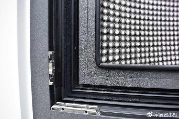 不要再选金刚网纱窗了，现在聪明人都选“它”，实用又美观！