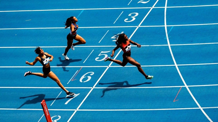 摄影师Geoff Lowe镜头下的巴黎奥运会📸 极具生命张力之美__财经头条