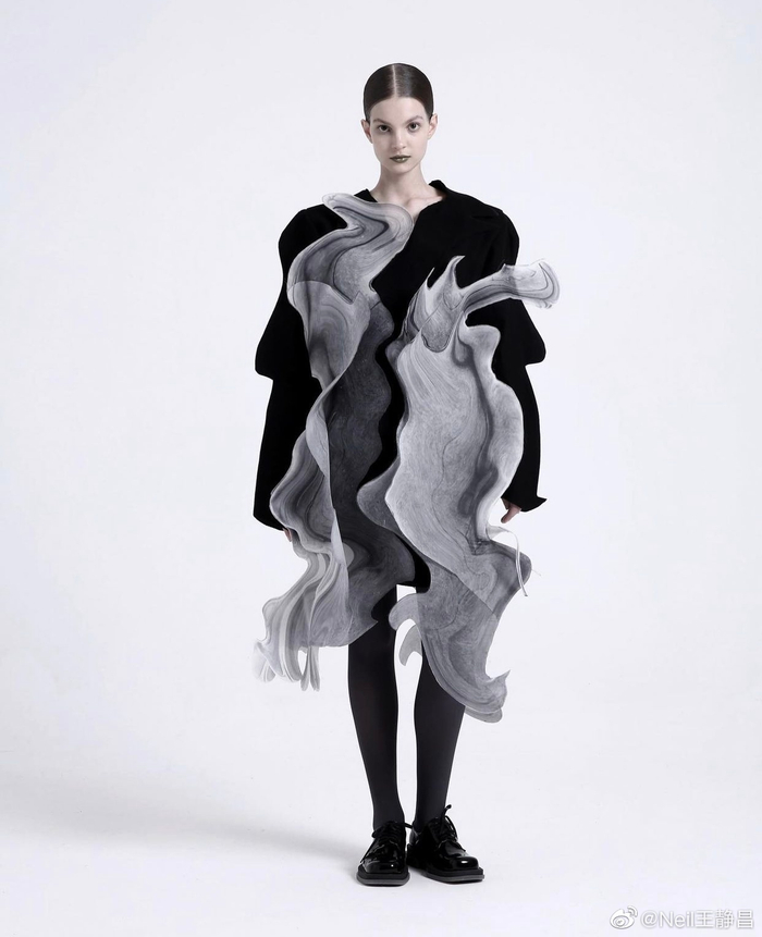 一位从帕森斯设计学院毕业的中国设计师Yushi__财经头条