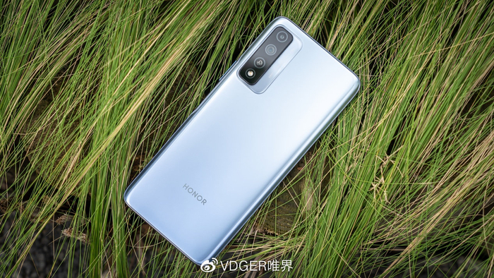 “0”感全面屏，荣耀Play5T Pro体验报告：同级别罕见！__财经头条__新浪财经