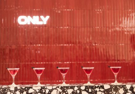 ONLY全新品牌旗舰店亮相广州正佳广场，焕新时髦灵感，感受松驰夏日__财经头条