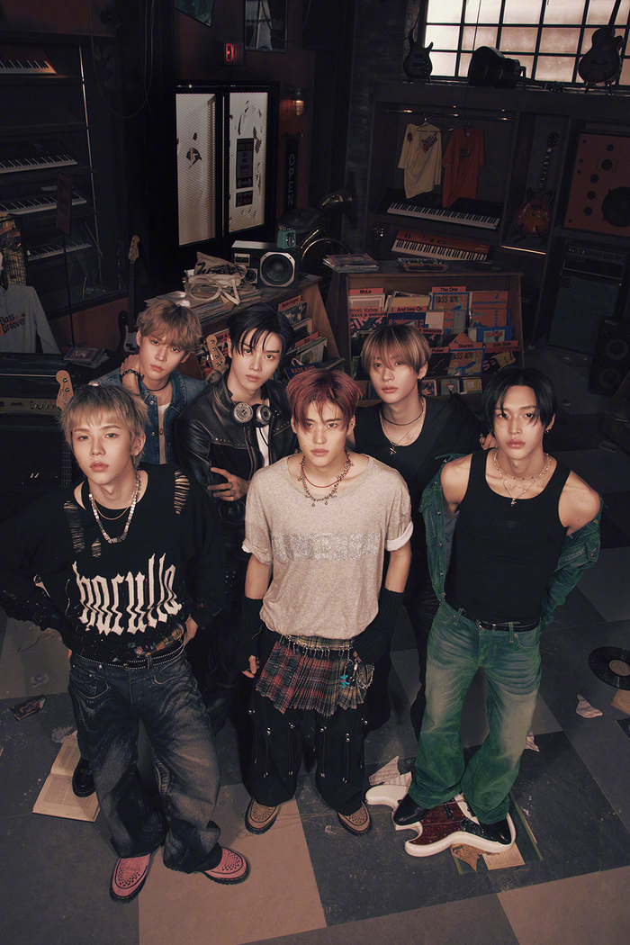 RIIZE以首张迷你专辑的主打曲《Boom Boom Bass》掀起了“RIIZE热潮”|主打曲|专辑|贝斯_新浪新闻