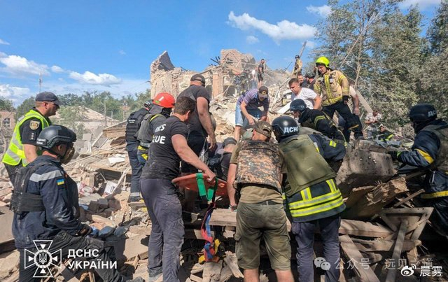 程墨：匈牙利不再阻北约援乌 泽连斯基老家遭袭伤亡惨重