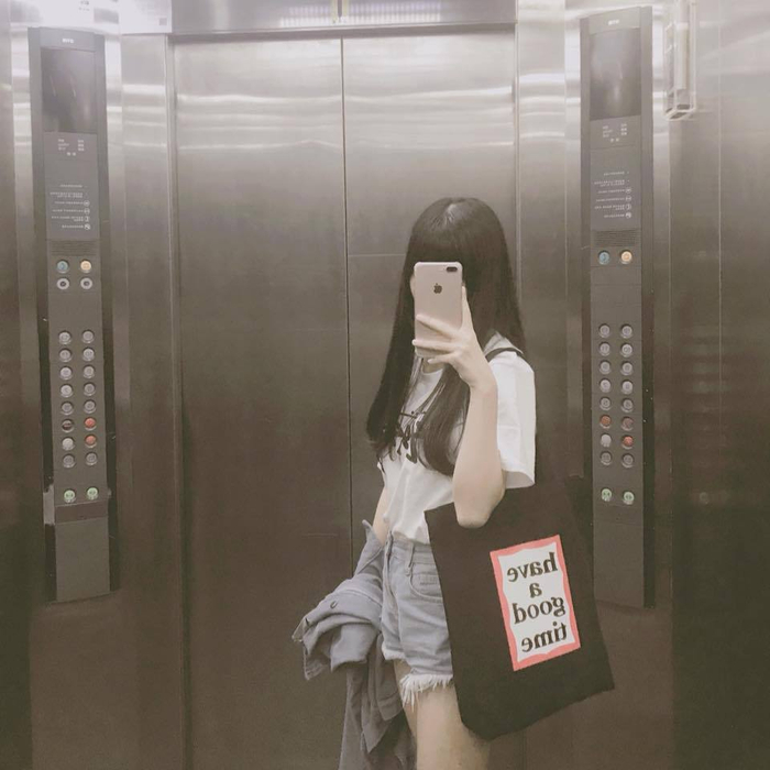 BLG中单Fofo女友葉XX照片