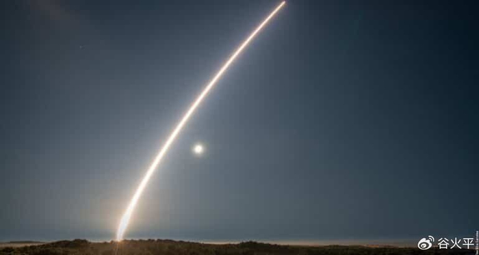 法国展示核力量，首次试射M51.3洲际导弹，预计2025年装备战略核潜艇|法国|导弹|战略核潜艇_新浪新闻