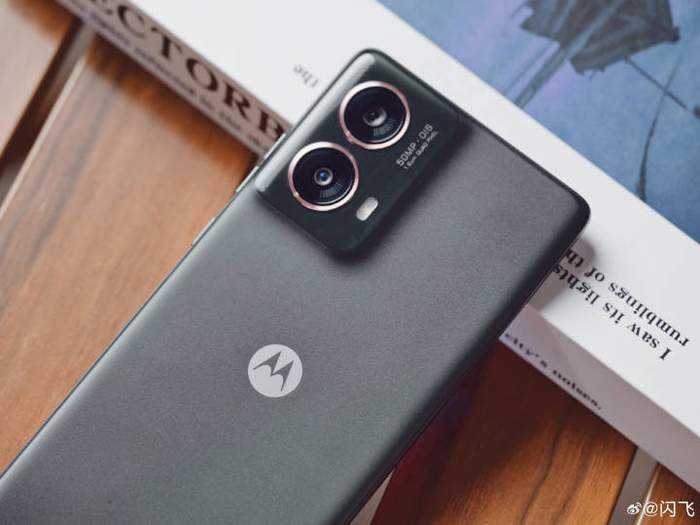 联想moto S50 Neo：好看又能打，联想小天助力AI体验|联想|AI_新浪新闻