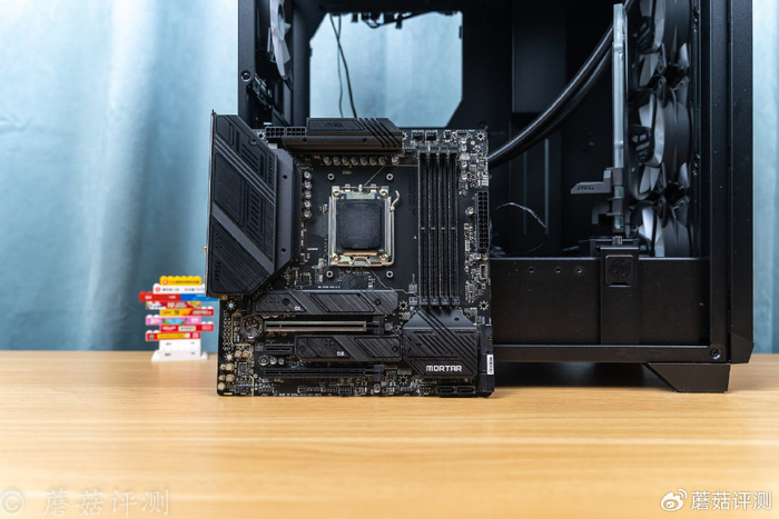 中高端处理器方面，9700x表现如何？AMD锐龙7 9700X对比i7 13700K评测__财经头条__新浪财经