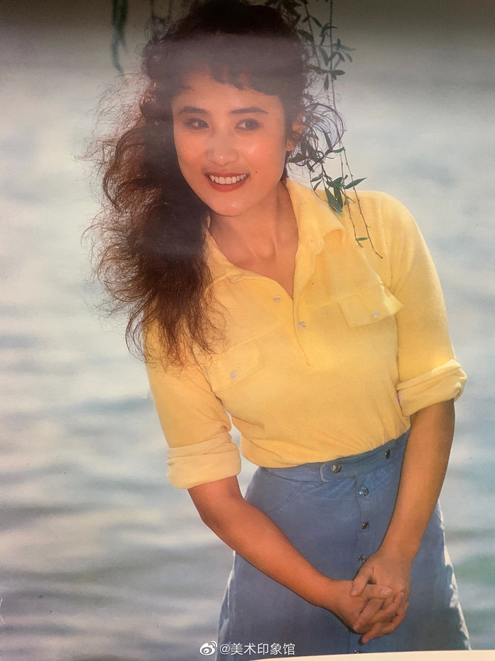 上世纪八十年代的明星挂历