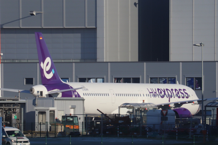 将交付香港快运的A321neo/B-KKA以新涂装亮相|香港_新浪新闻