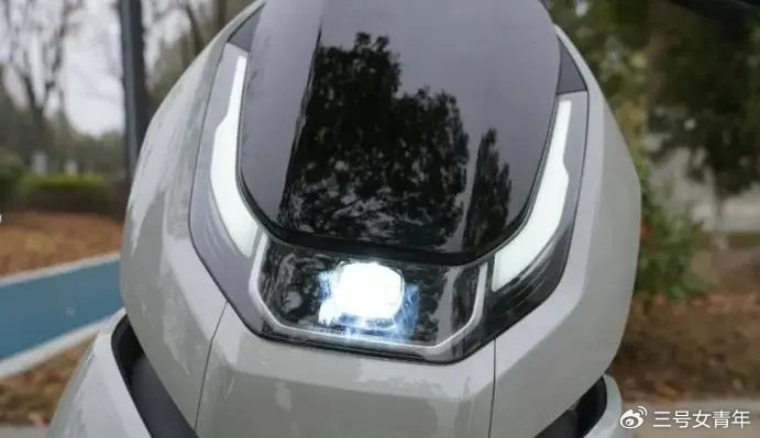 ZEEHO极核发布电动新物种AE2，携超前设计领驭未来出行