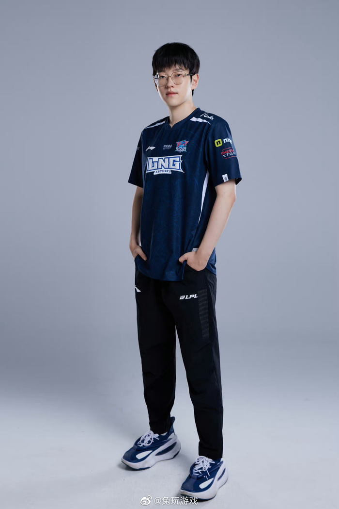 分享 2023LPL夏季赛•定妆照VER.2 第二部分的定妆照