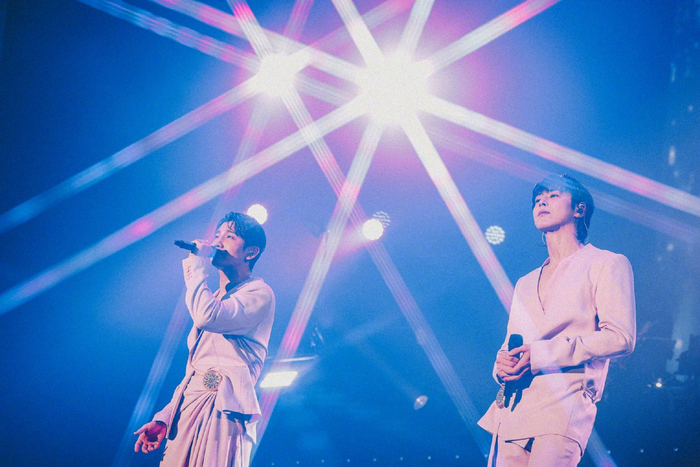 东方神起日本巡演追加东京巨蛋场！刷新海外艺人最多巨蛋演出记录！|LIVE|新歌|琦玉|专辑|粉丝_新浪新闻