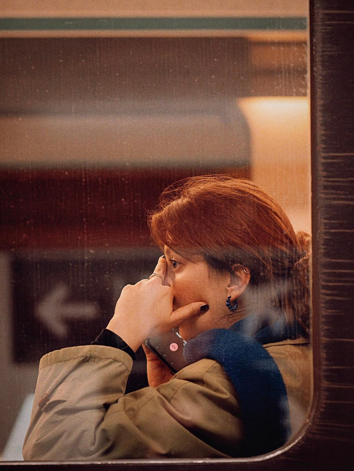 窗 摄影师Fredrik Axling镜头里的斯德哥尔摩街头__财经头条