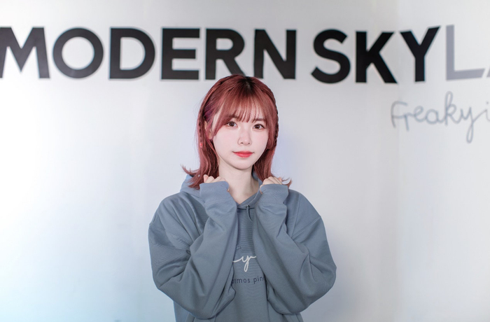 时隔3年Liyuu又接受我们采访啦，中国公演完美落幕，回家的感觉真好！|LIVE_新浪新闻