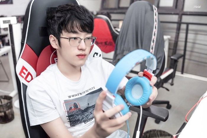 多方流言显示Scout将才下赛季重回LCK，效力EDG长达四年