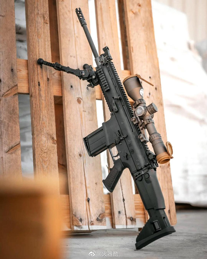 FN公司枪械美图欣赏