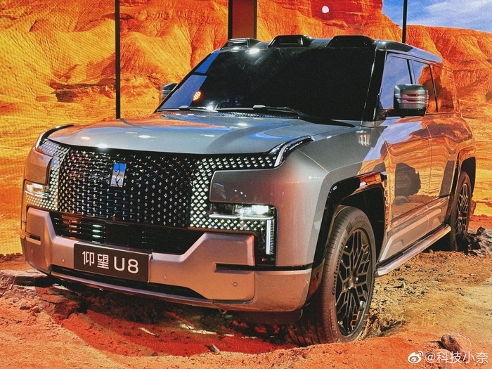 仰望 U8 是真的帅，好想开回家