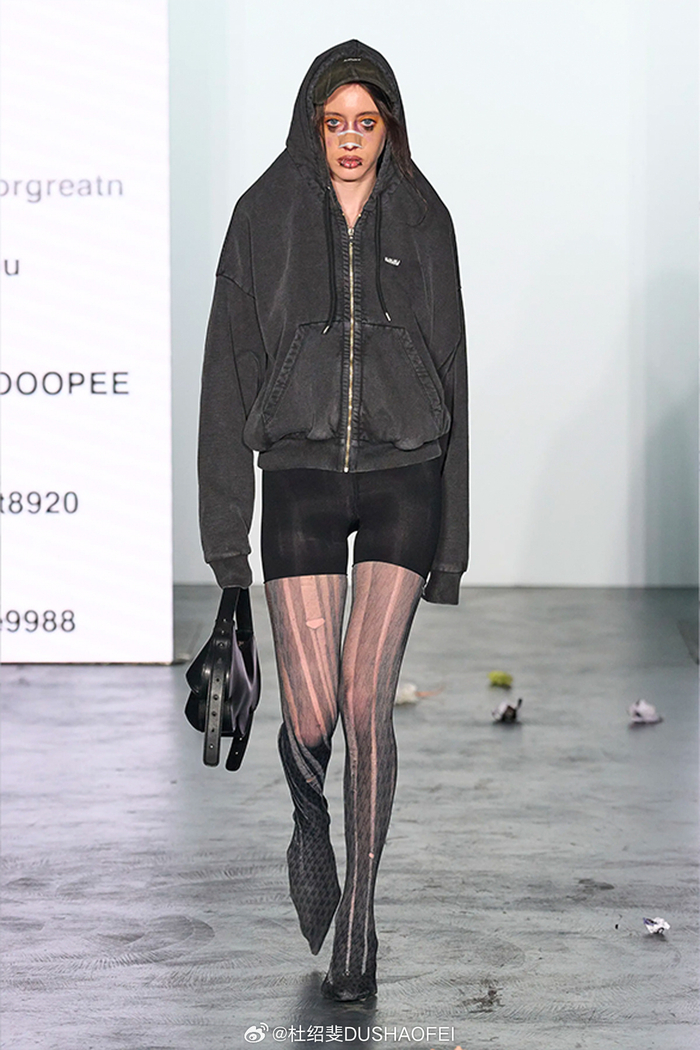 AVAVAV 2024 秋冬系列大秀一览