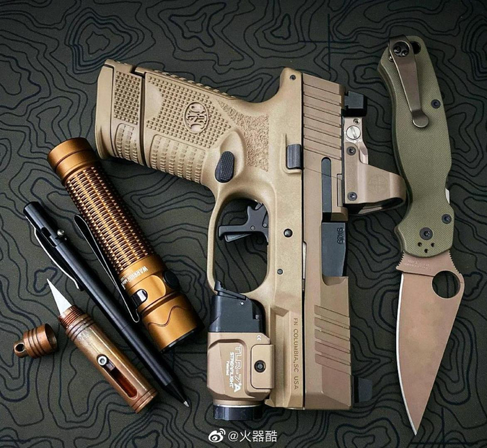 FN公司枪械美图欣赏