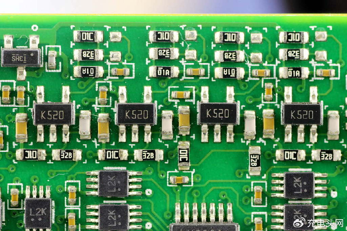 拆解报告：HUAWEI华为750W钛金牌服务器电源PAC750S12-TE|PCB|德州仪器|开关管|芯片|控制器_新浪新闻