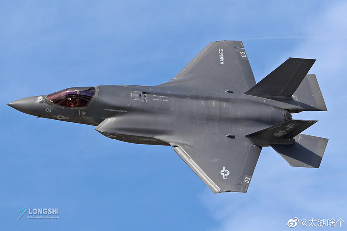 歼-35战斗机面对的是F-35系列，海上交锋主要面对F-35B和F-35C……