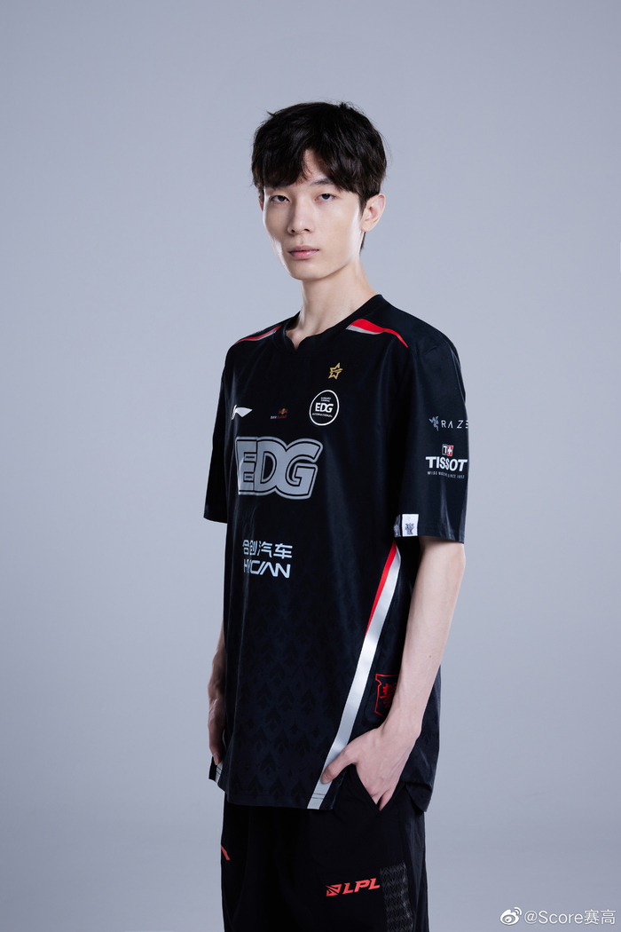 @EDG电子竞技俱乐部 夏季赛官方定妆照