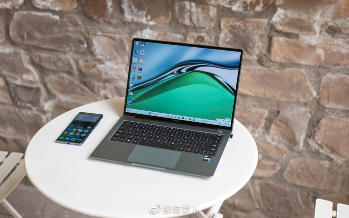 华为MateBook 14s 2023 云杉绿配色亮眼 澎湃性能助力高效办公__财经头条__新浪财经