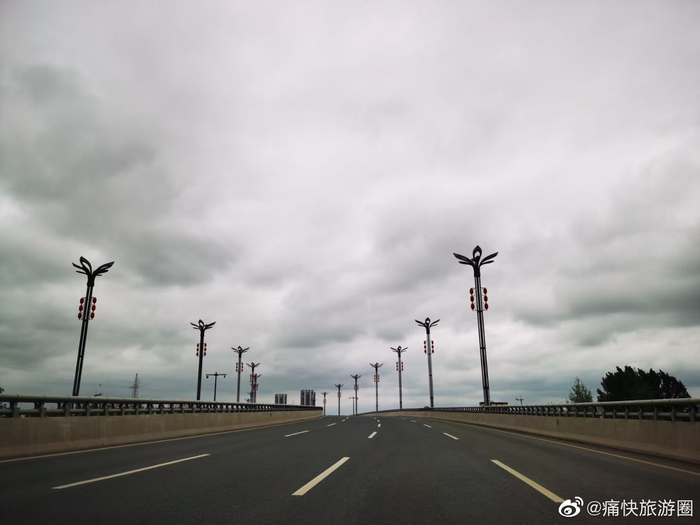 风起云涌的自贡G348国道